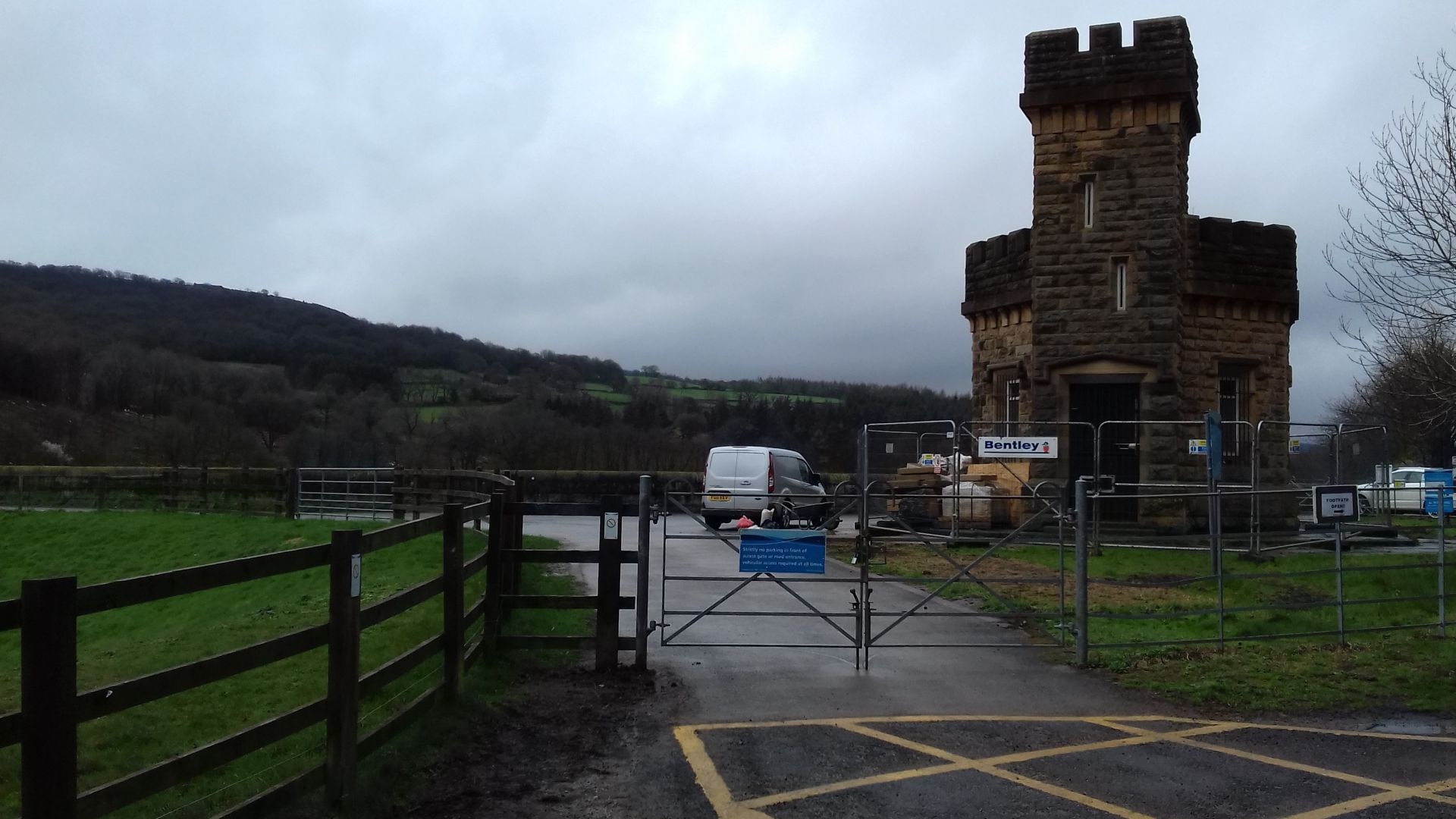 Step out beside More Hall Reservoir with Stocksbridge Step Out ...