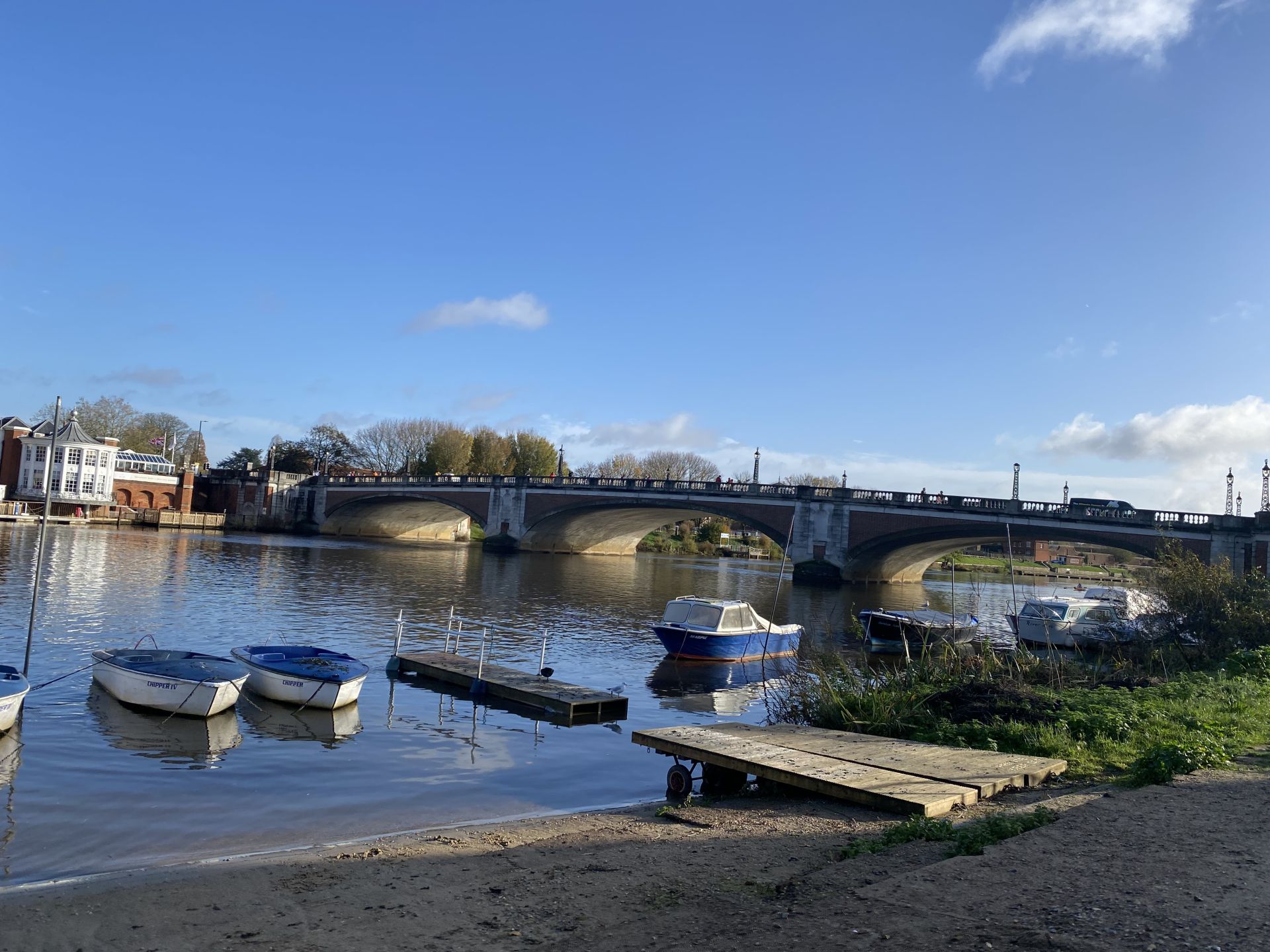 Hampton Court bridge to Kingston Bridge - boat back