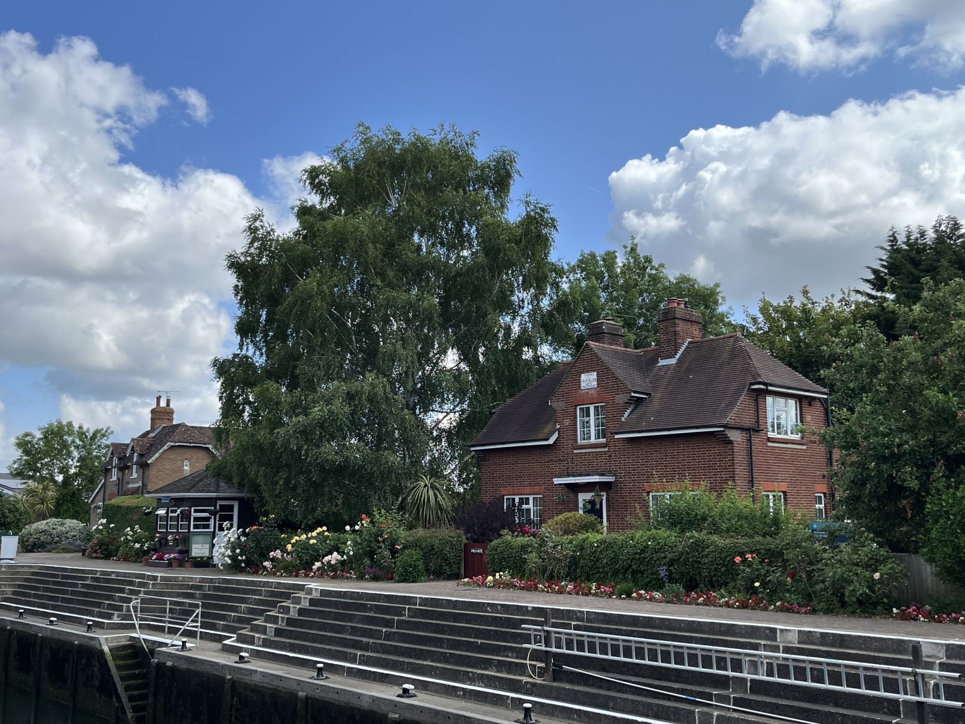 Thames Path and Old Windsor - Ramblers