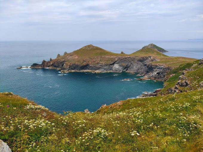 CHRISTMAS CAKE WALK AROUND THE RUMPS. All welcome. Bookings required ...