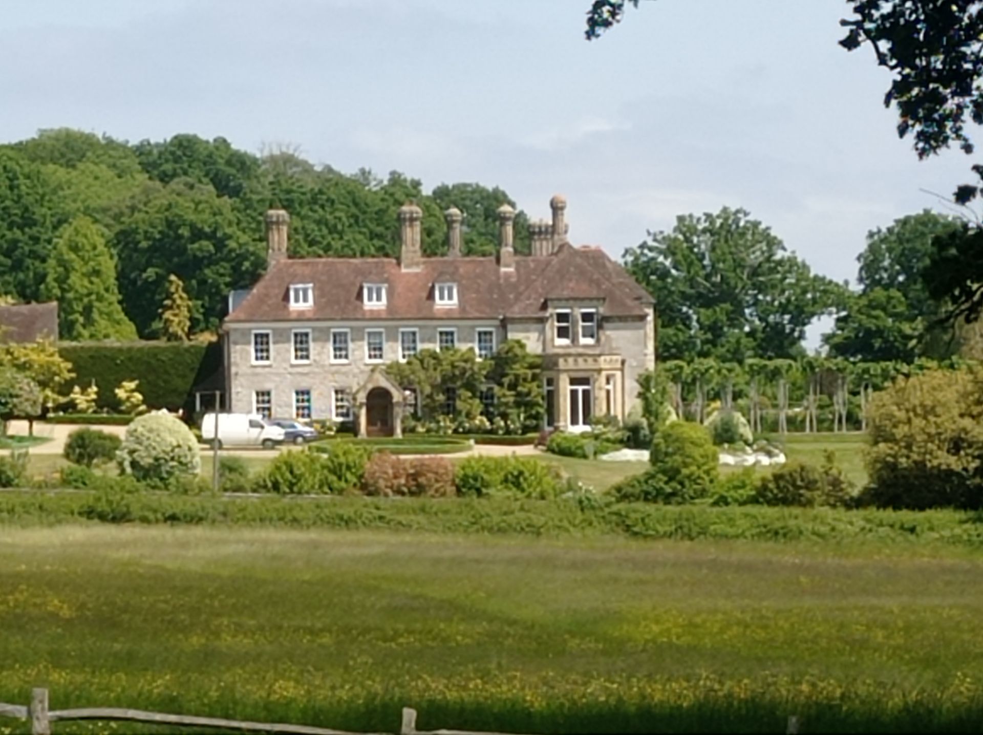 Shipbourne to Underriver. From one fine public house to another ...
