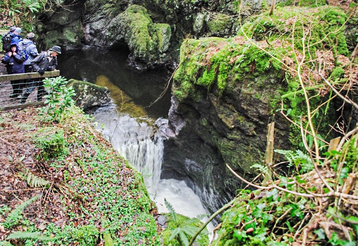 Pool of Muckhart to Rumbling Bridge - Ramblers