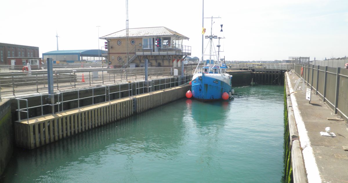 SOUTHWICK LIBRARY TO EAST BREAKWATER