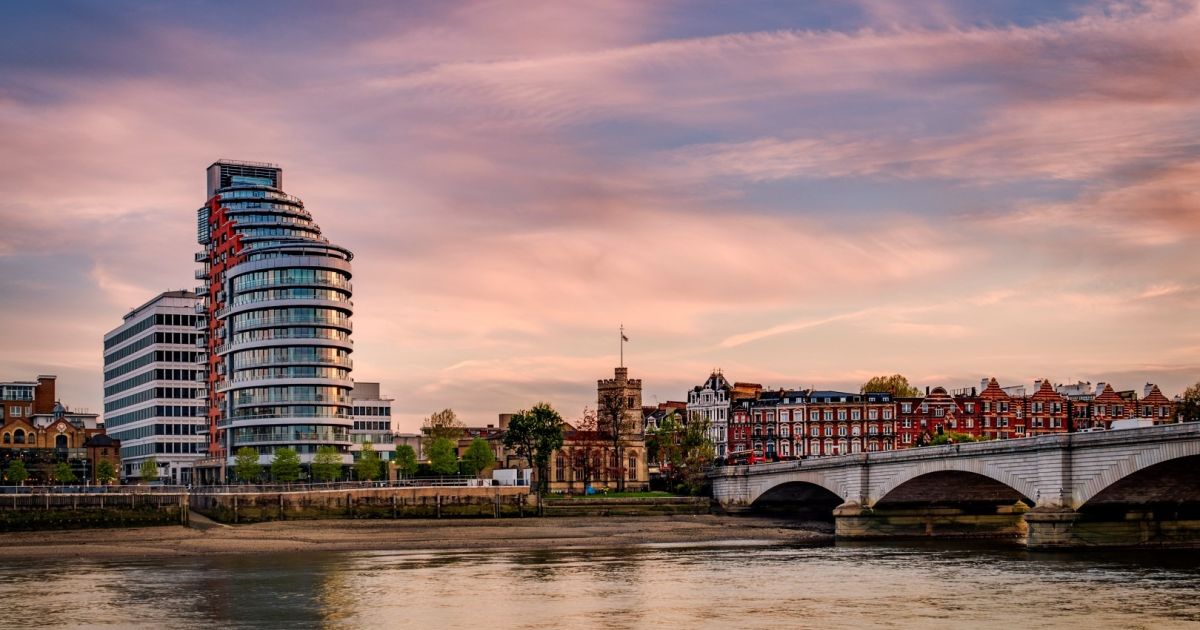 Thames Footpath 3 - Tower Bridge to Putney - Ramblers