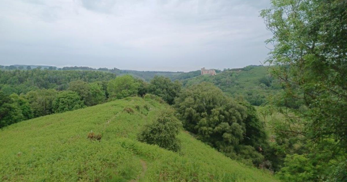 Circular walk from Gorebridge via Borthwick, Crichton and Vogrie - Ramblers