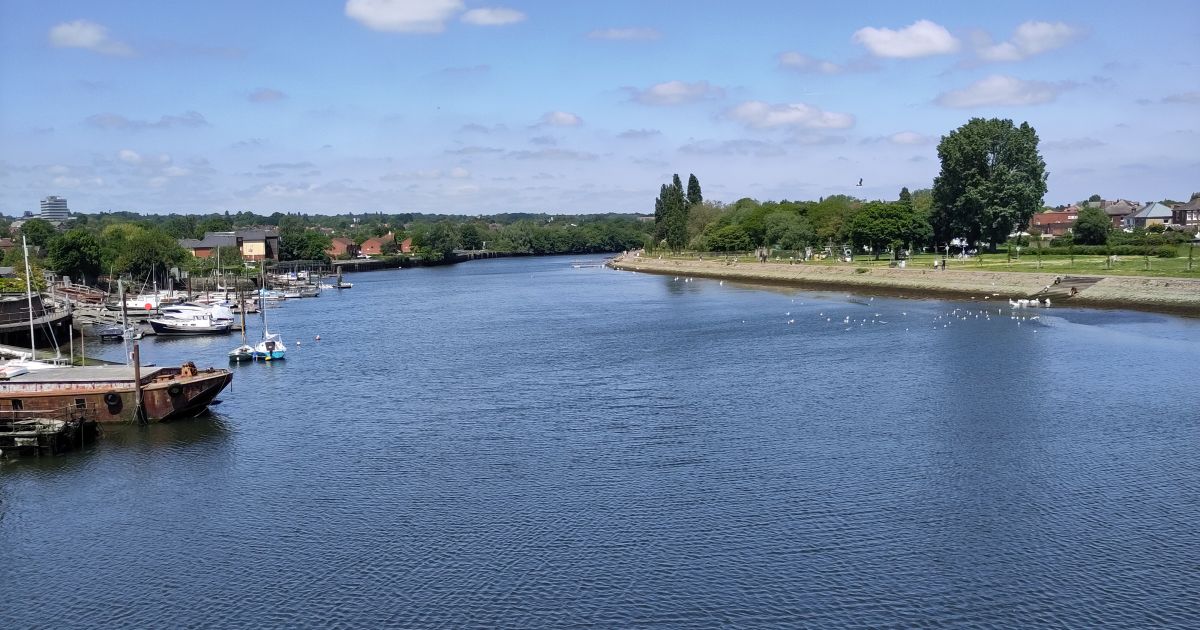 The Itchen Way from Southampton (Woolston) to Winchester - with shorter ...