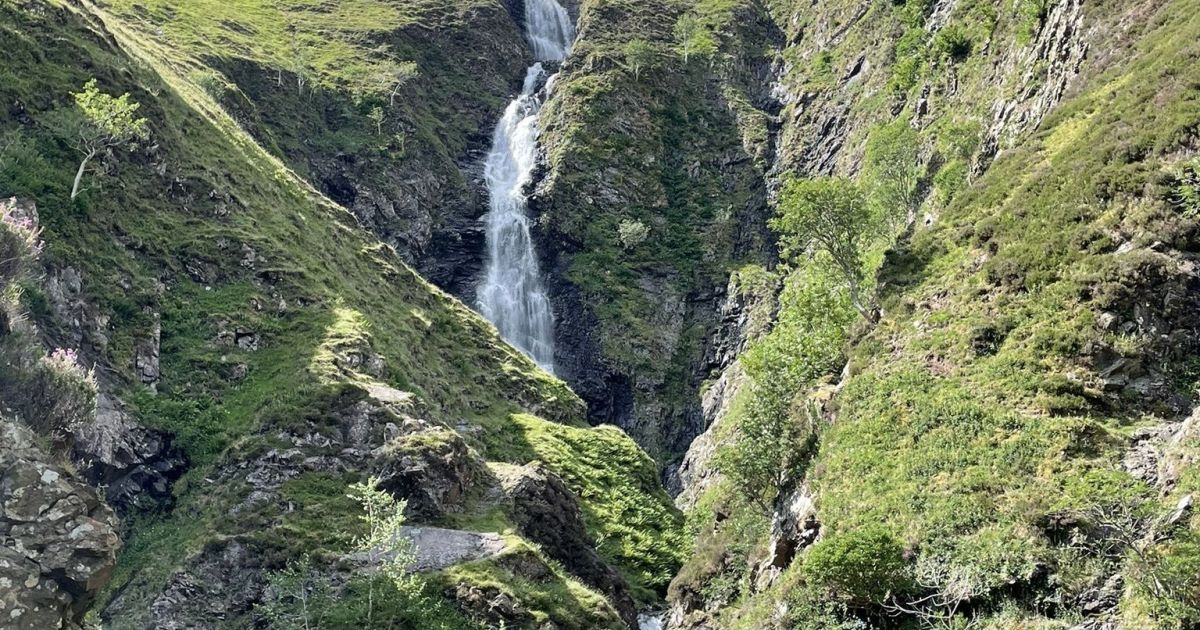 White Coomb by Grey Mares Tail - Ramblers