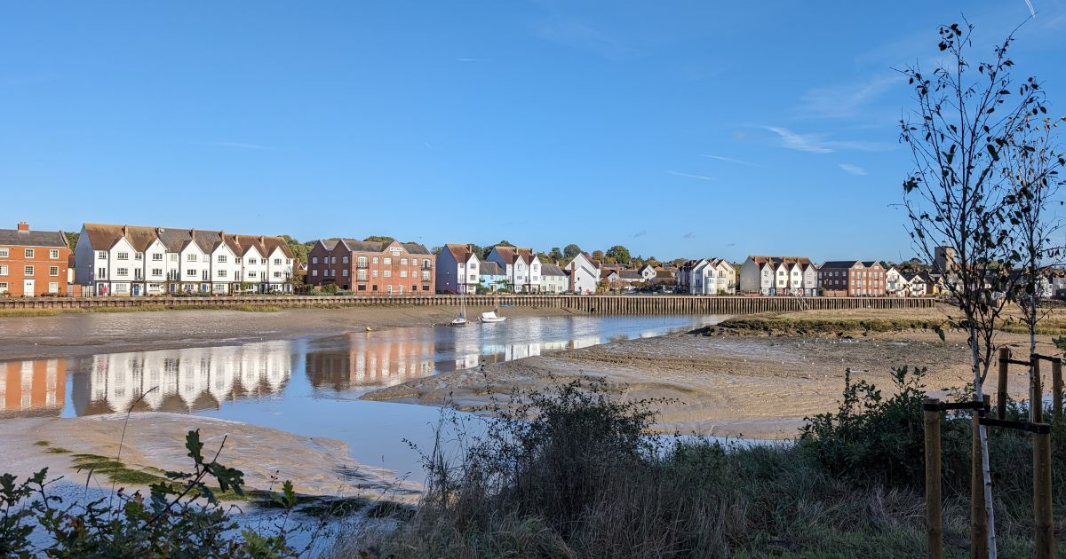 Colchester to Rowhedge and Highwoods - Ramblers