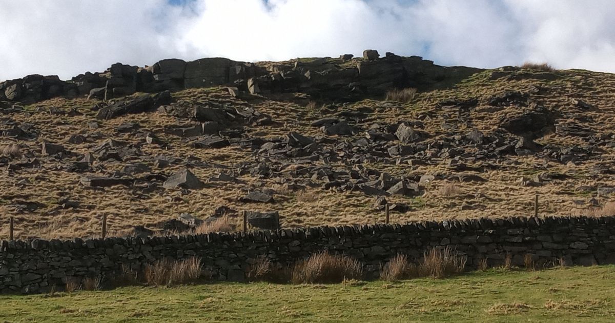 Cracken Edge Quarries and Chinley Churn - Ramblers