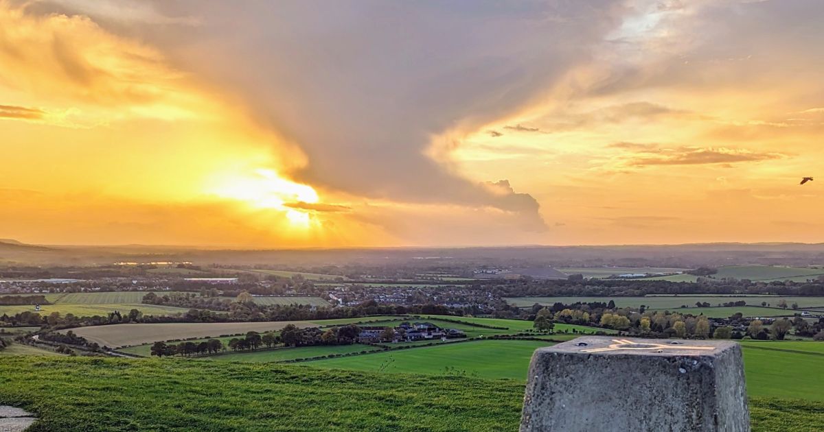 Ivinghoe Beacon at Sunset - MH Awareness Week Walk #5 - Ramblers