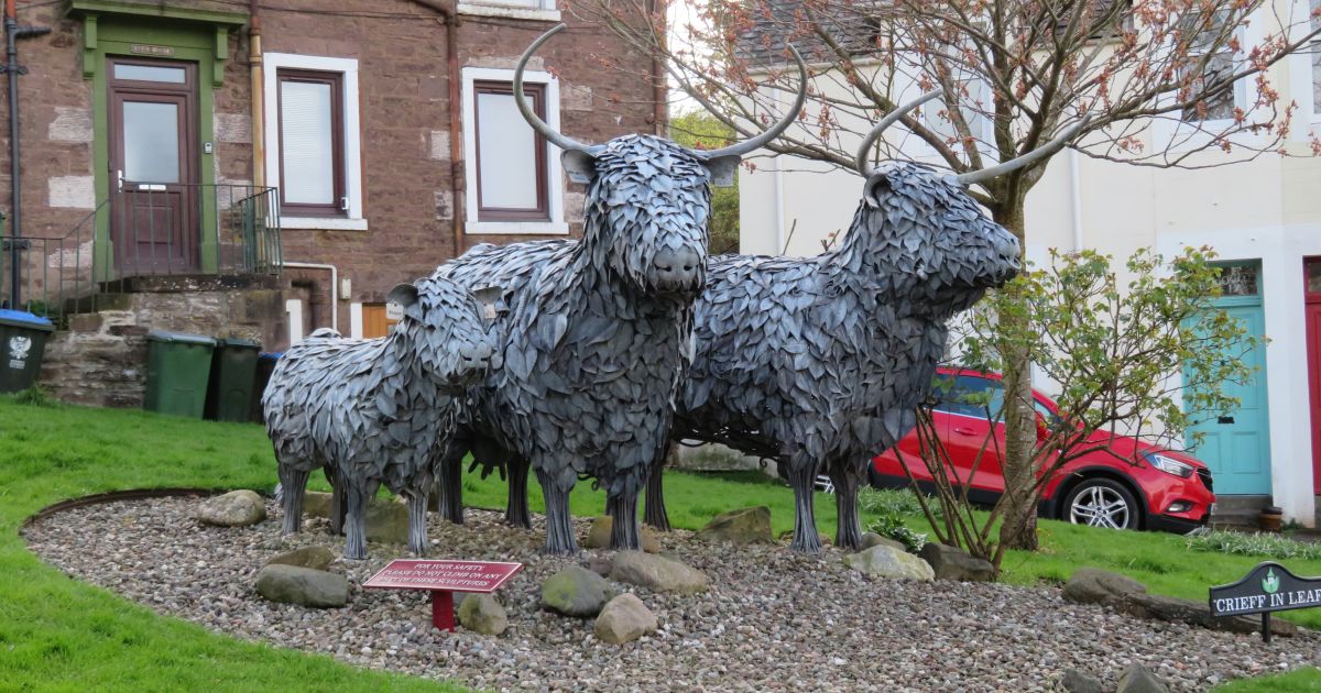 Muthill to Crieff - Ramblers
