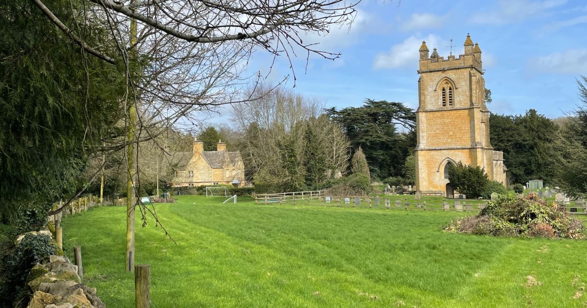 Walking Together - Easy walk to the church - Ramblers