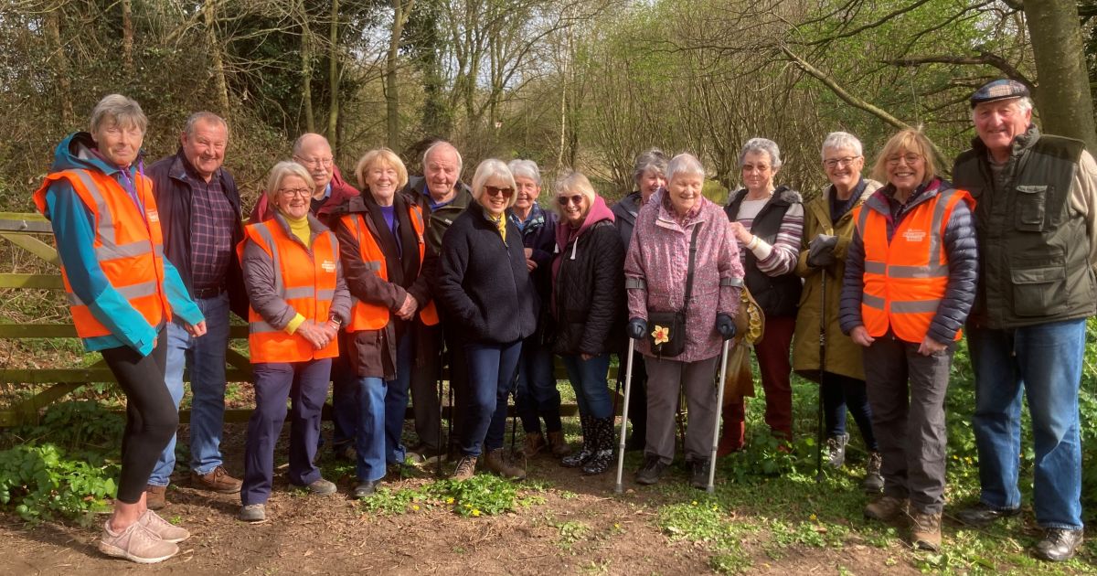 Botesdale Village Walk to Redgrave Park and around the lake