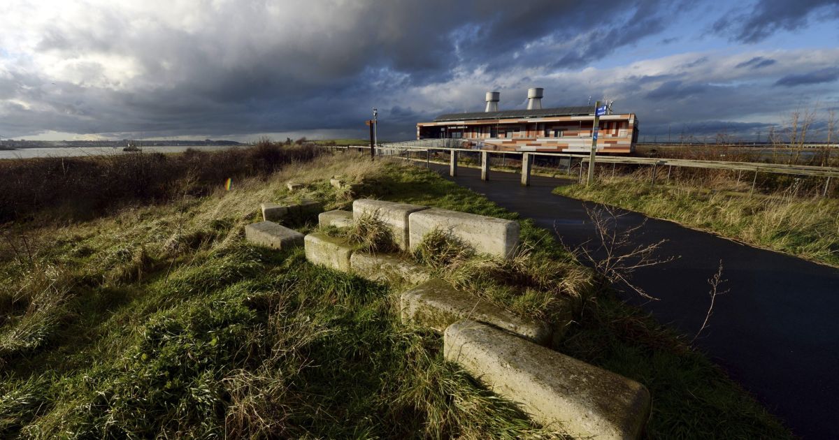 London Prairie Walk from Upminster Bridge to Purfleet - Ramblers