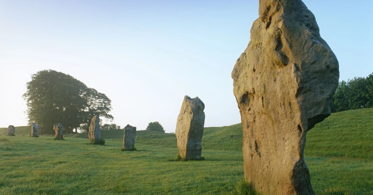 Avebury to Ogborne St George - Ridgeway 1 - Ramblers