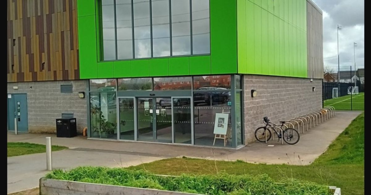 Blooming Lockleaze- Revisiting Lockleaze Sports Centre grounds and Buzz ...