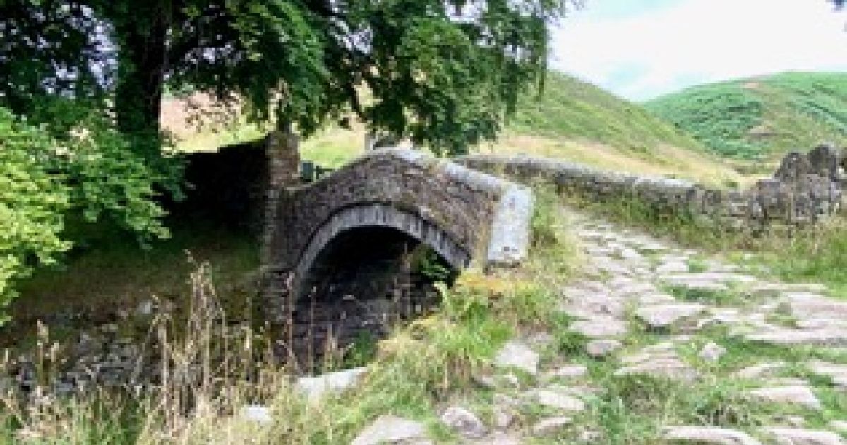 A circuit of Standedge - Pre-booking with the Walk Leader is ESSENTIAL ...