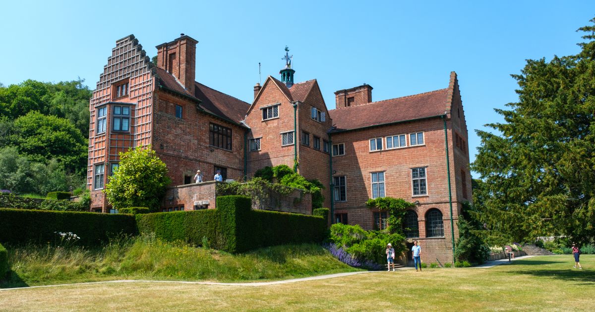 Coach trip to Chartwell - BOOKING ESSENTIAL - Ramblers