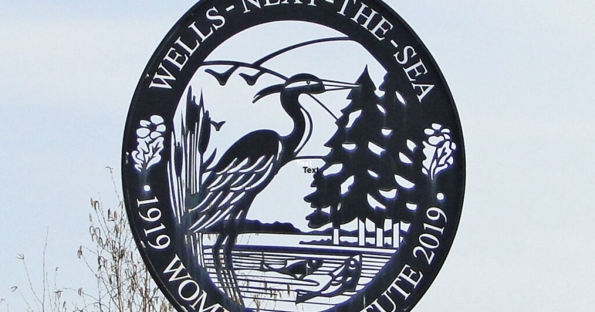 Christmas mince pie, and beach walk. - Ramblers