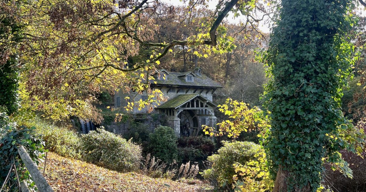 XMAS COACH WALK TO ASHBOURNE, DERBYS. - Ramblers