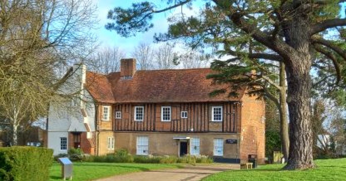 Walk 'n Talk from Manor Farm (Ruislip) library - Ramblers