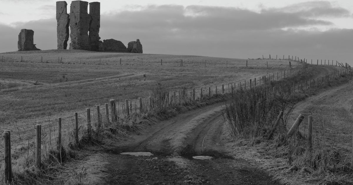 Roydon Common to Bawsey Ruins and back. - Ramblers