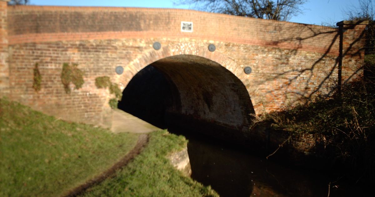 Linear Walk Lacock via Pewsham Locks to Chippenham - Ramblers