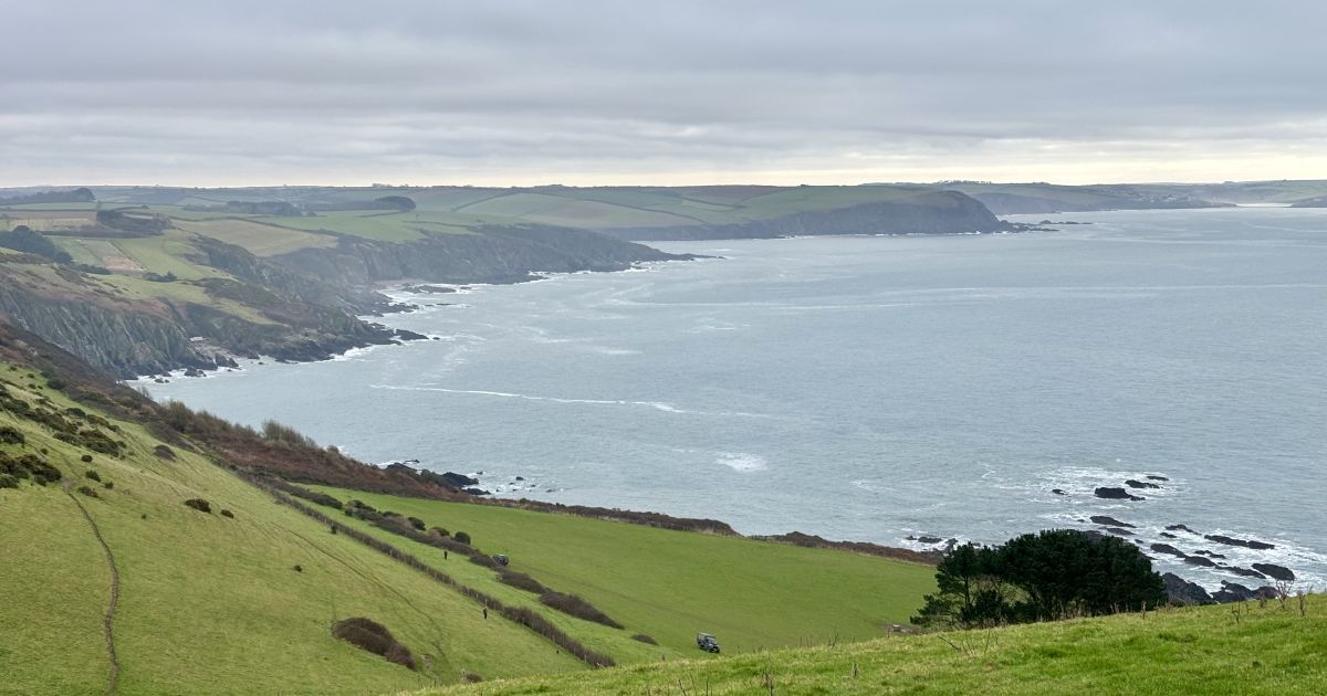 Coast path and countryside from Noss Mayo - Ramblers