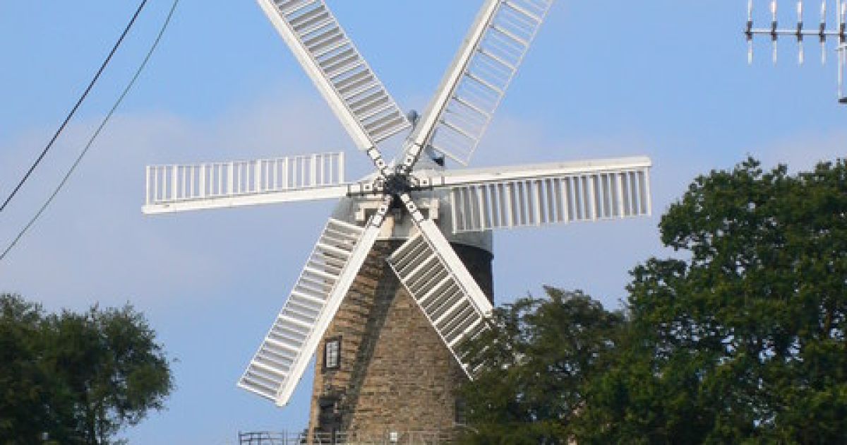 Heage Windmill (Alfreton, Derbyshire) - Ramblers