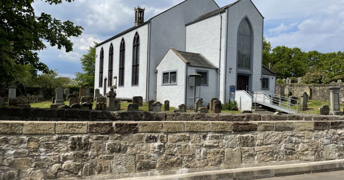 Muiravonside Church to Avon Lagoon - Ramblers