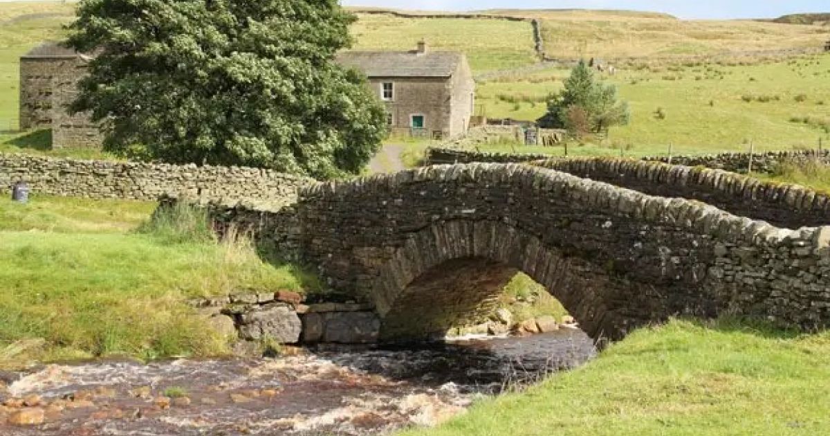 Tan Hill & Roberts Seat from Keld - Ramblers