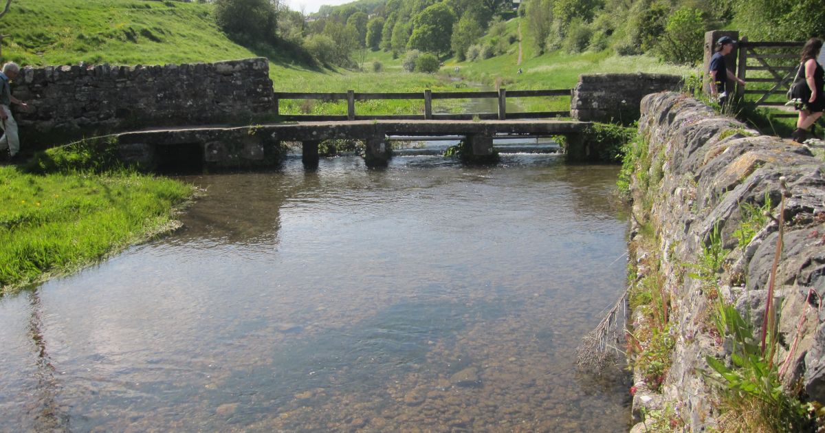 Youlgreave for Lathkill Dale and Conkesbury Bridge - Ramblers