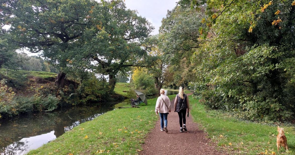 Wordsley Canal and Chestnut walk - Ramblers