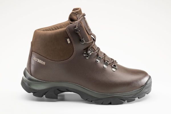 The Best Wide Fitting Walking Shoes in 2025 - Ramblers